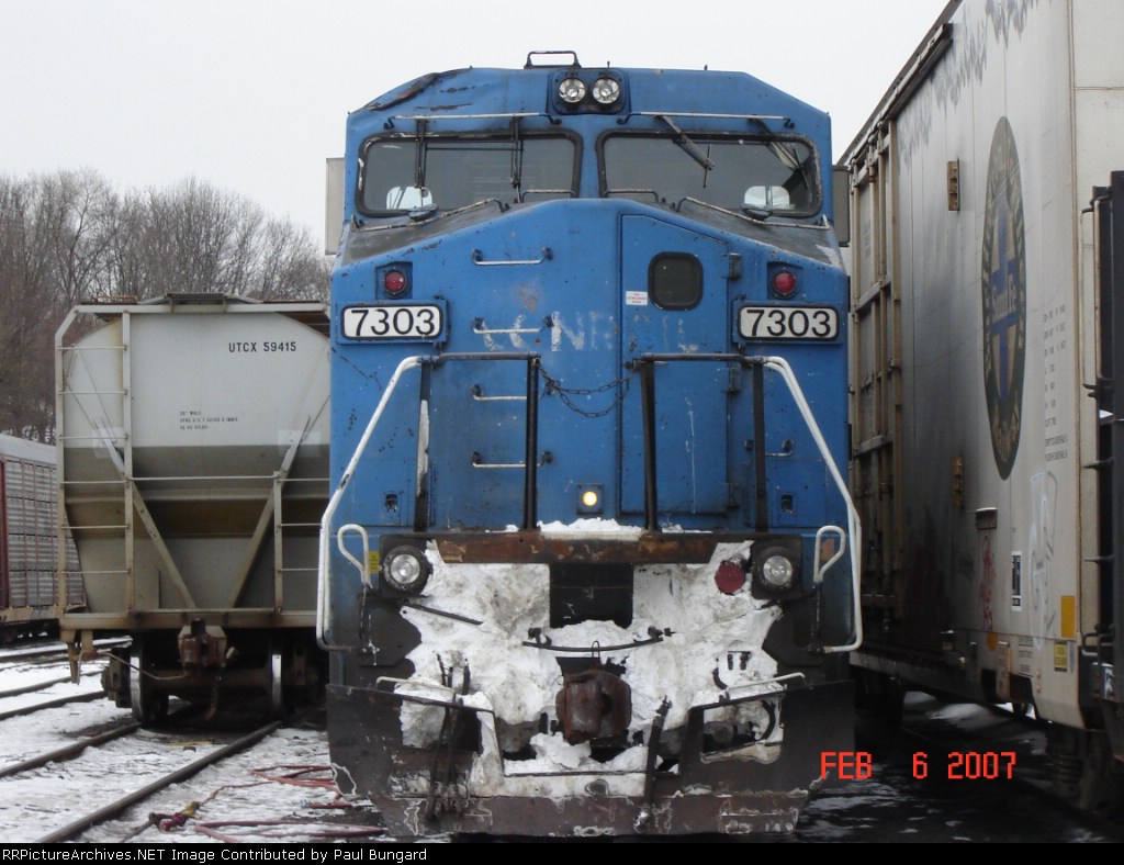 CSX 7303 Ex- CR 6055 C40-8W Feb 06, 2007